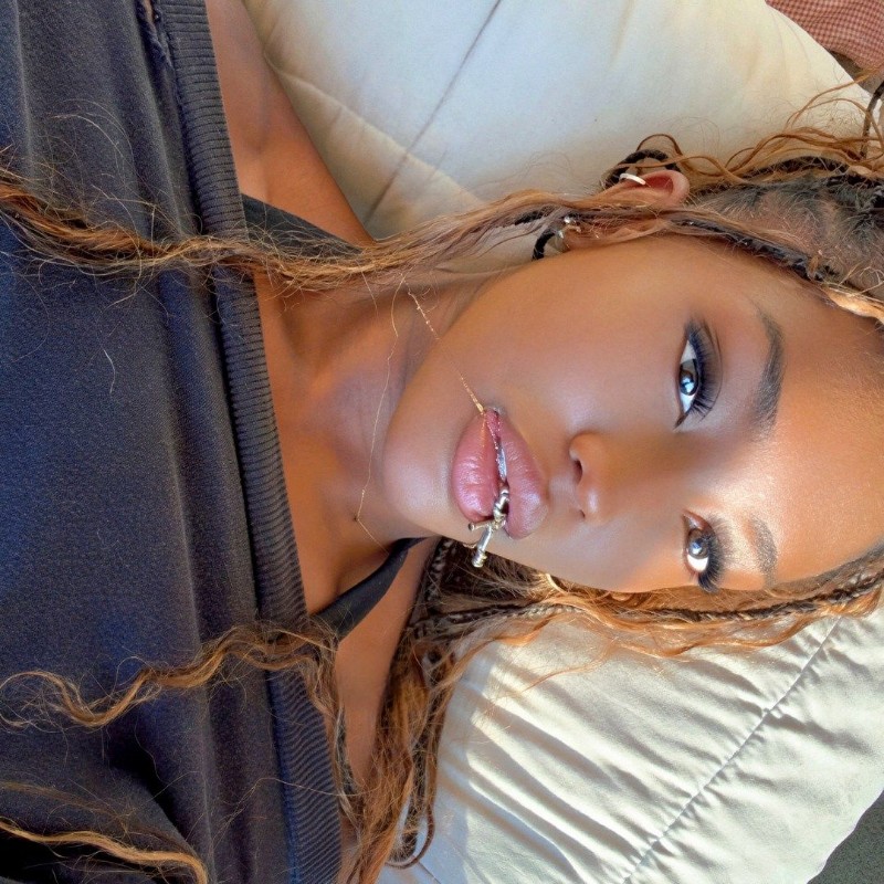 annie (@annietayyyy) | Snapchat Stories, Spotlight & Lenses