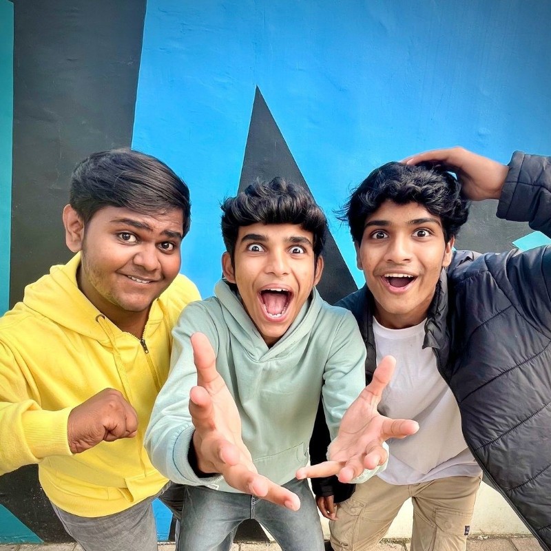 baccha_mat_bolna (@bacchamatbo6051) | Snapchat Stories, Spotlight & Lenses