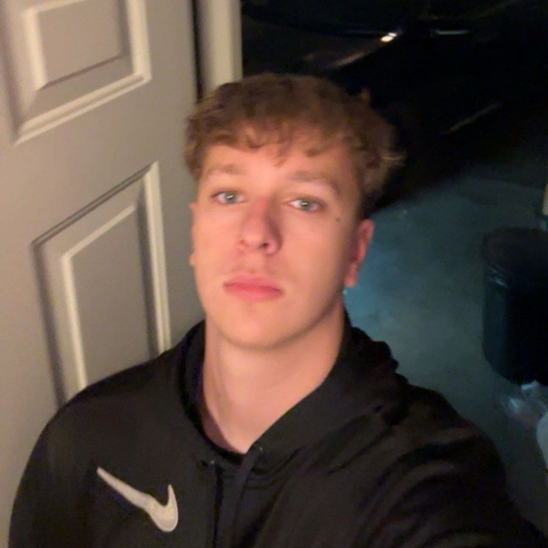 Brady Casey (@brady_casey09) | Snapchat Stories, Spotlight & Lenses