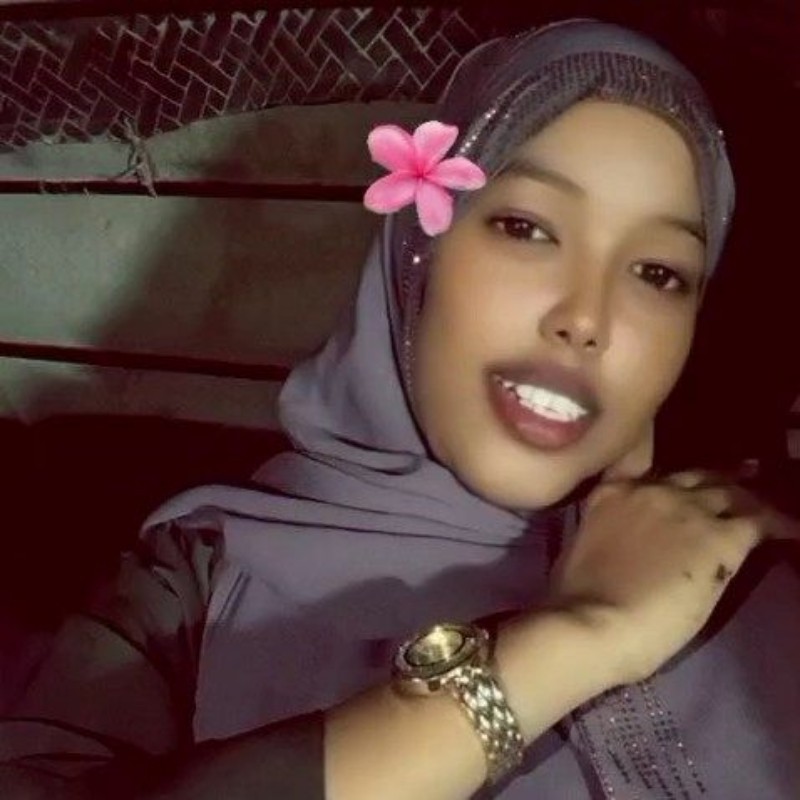 Caasho Cabdulaahi (@caashoc6732) | Snapchat Stories, Spotlight & Lenses