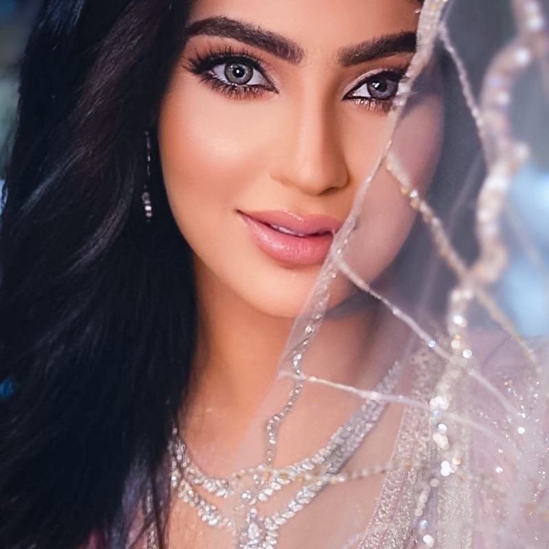 Eman makeup (@eman_artist88) | Snapchat Stories, Spotlight & Lenses