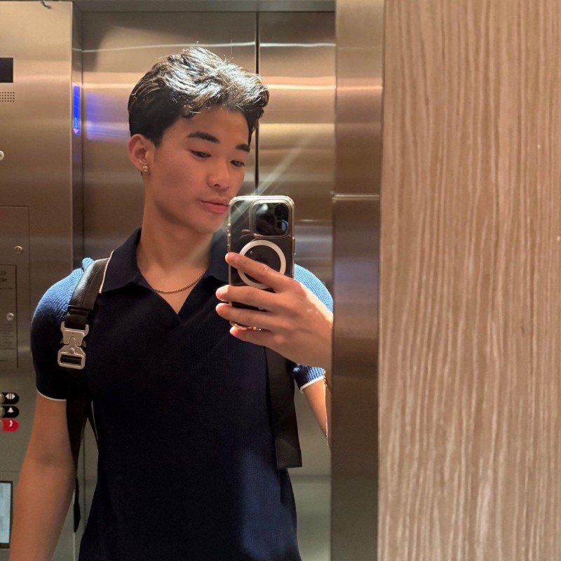 Eric Ou (@ericcouu) | Snapchat Stories, Spotlight & Lenses