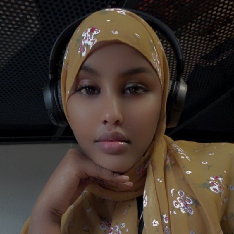 Fardowsa Mohamed (@fardowsa_m28375) | Snapchat Stories, Spotlight & Lenses