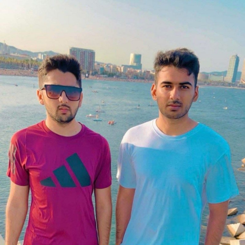 Filtered Bros (@filteredbros) | Snapchat Stories, Spotlight & Lenses