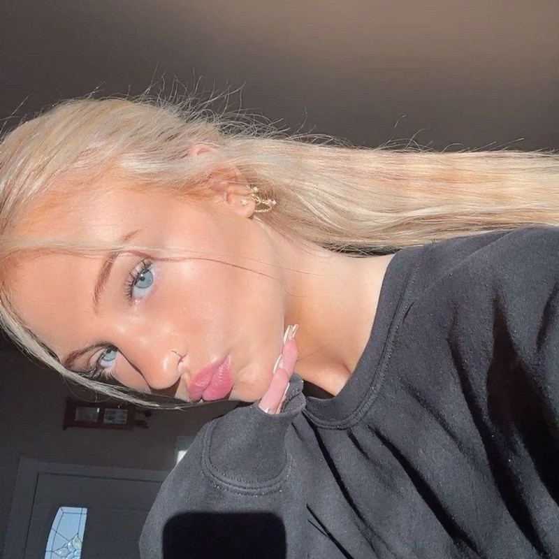 Hailey Jasmine (@grace.ava09) | Snapchat Stories, Spotlight & Lenses
