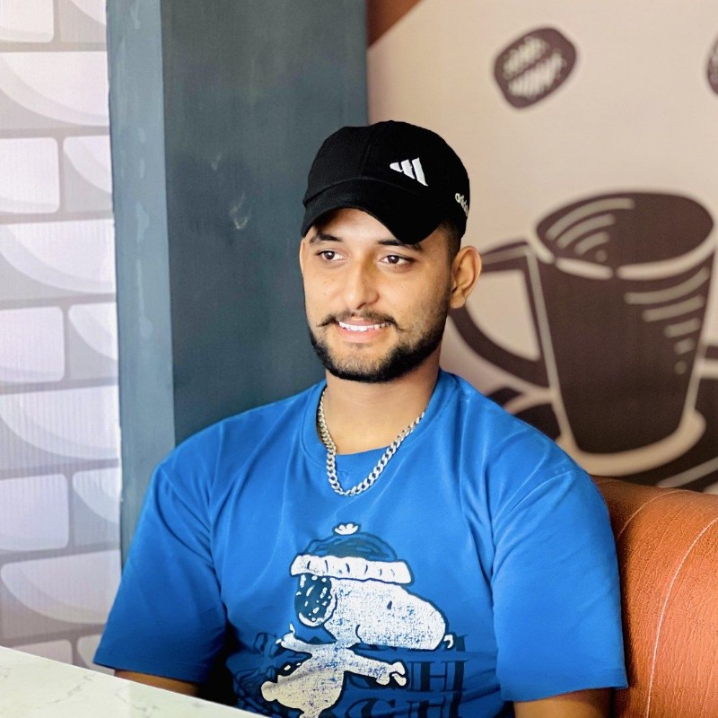 ᕼᗩᖇSᕼ Sᕼᗩᖇᘻᗩ 🇦🇪 (@harshkaplish0) | Snapchat Stories, Spotlight & Lenses