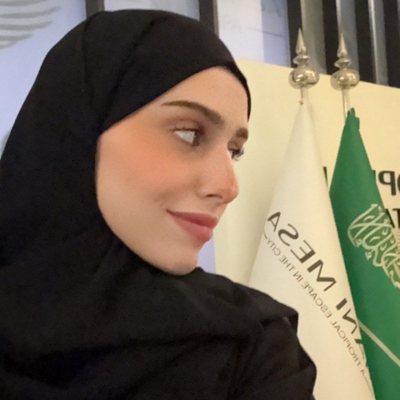 إسراء ISRAA (@israa.3z) | Snapchat Stories, Spotlight & Lenses