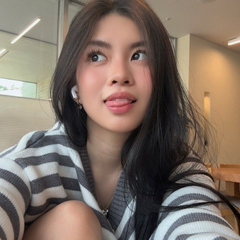 Selin Claribel Tan (@itsselinboo) | Snapchat Stories, Spotlight & Lenses
