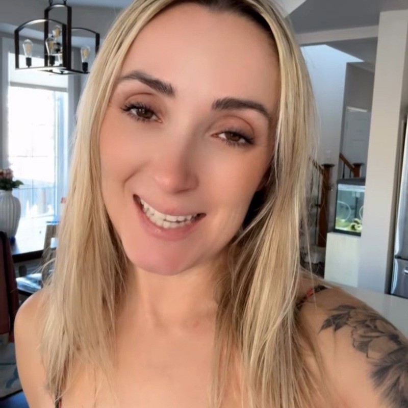 Lilah Cole (@lilah1cole) | Snapchat Stories, Spotlight & Lenses