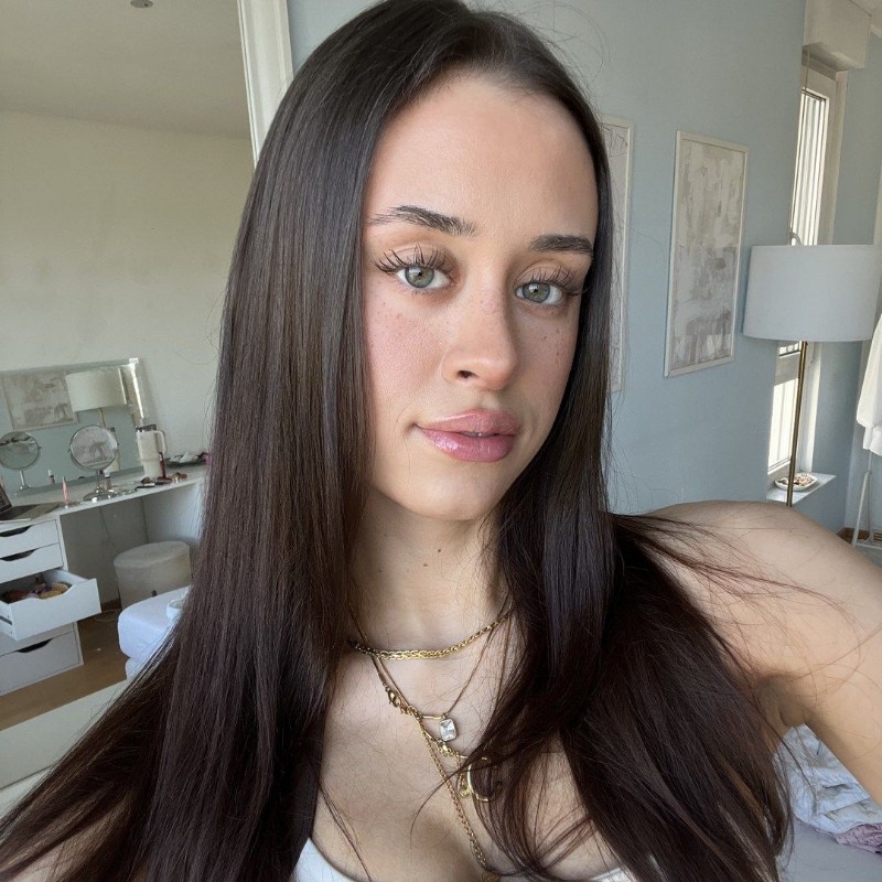 Lilly (@lillyfayeee) | Snapchat Stories, Spotlight & Lenses