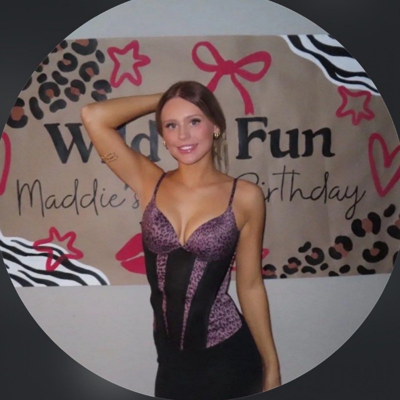 Maddie Kowalski Madskowalski Snapchat Stories Spotlight And Lenses