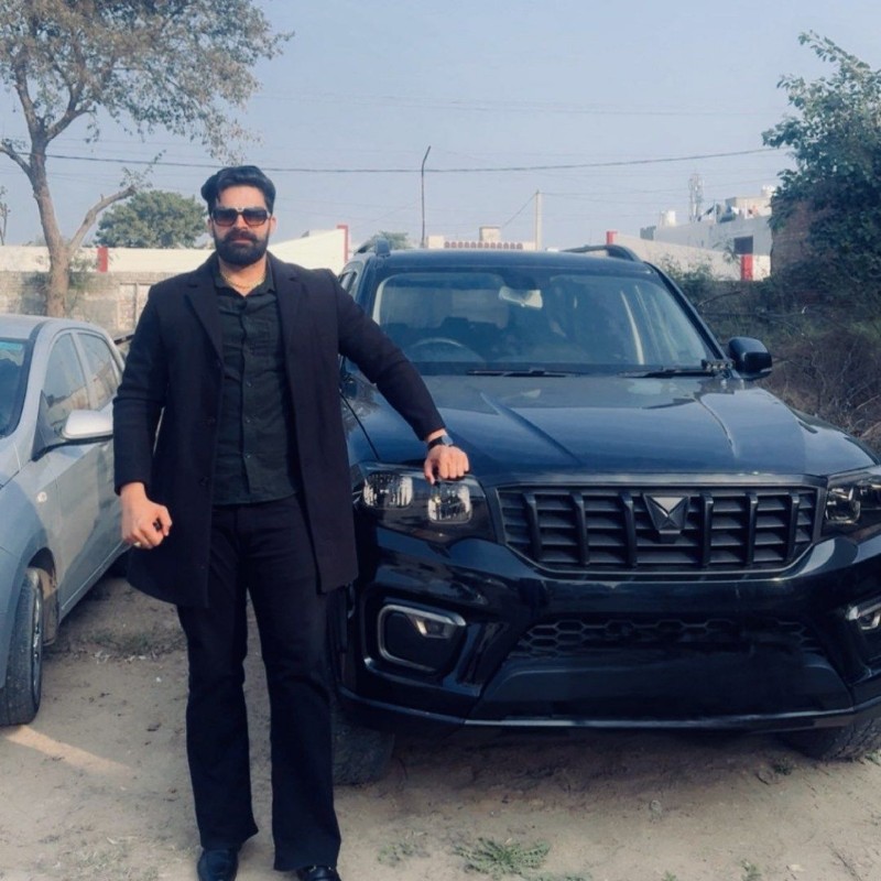 Manbir Dhillon (@manbir5300) | Snapchat Stories, Spotlight & Lenses