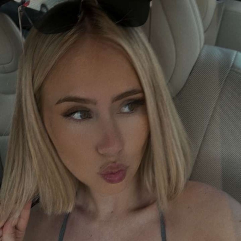 Mayra💞 (@mayra.bae1) | Snapchat Stories, Spotlight & Lenses