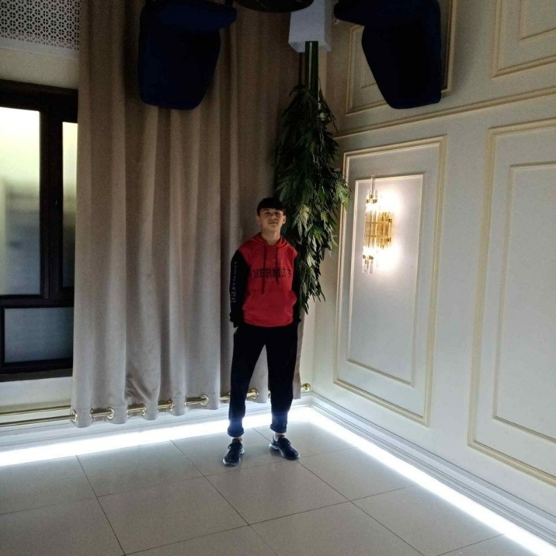 Surkhan🇺🇿o75 (@mengortiqovsunn) | Snapchat Stories, Spotlight & Lenses
