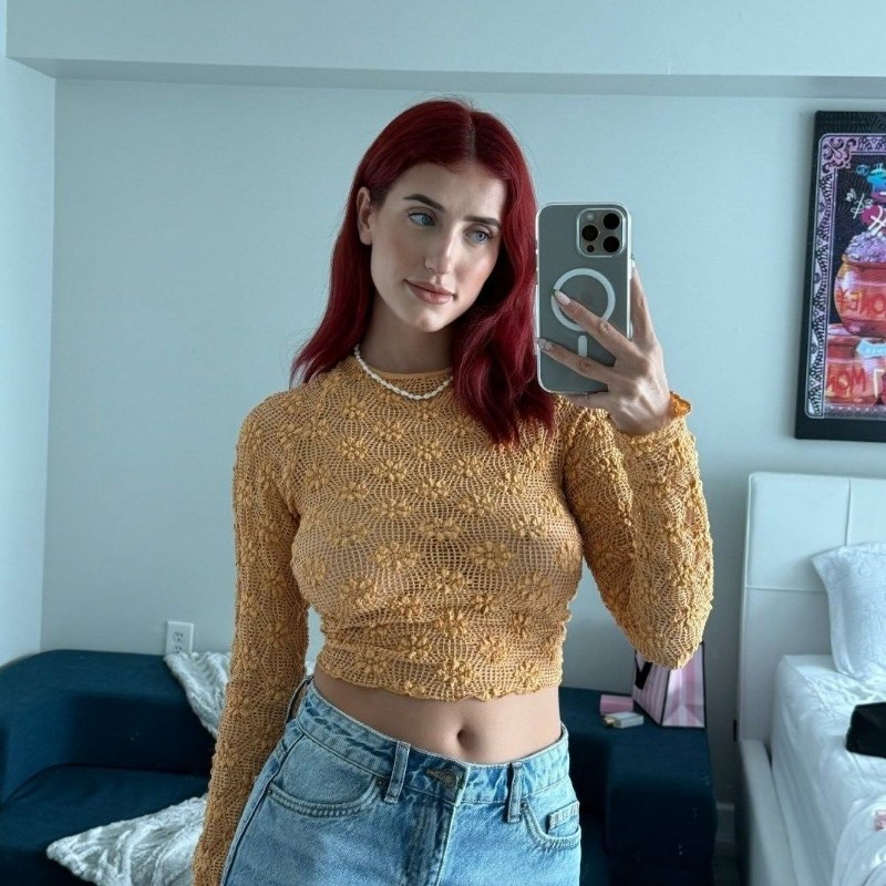 Mermaid Mila (@mermaidmiilaa) | Snapchat Stories, Spotlight & Lenses