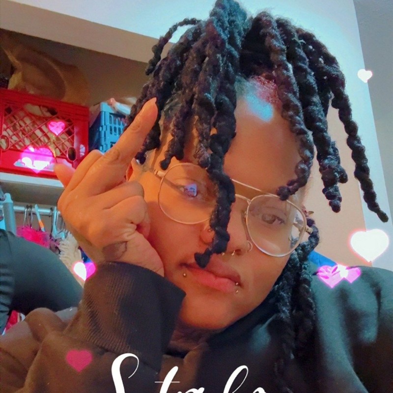 RIYAH DUHHHHH😁😁😜😝 (@moo_squared) | Snapchat Stories, Spotlight & Lenses