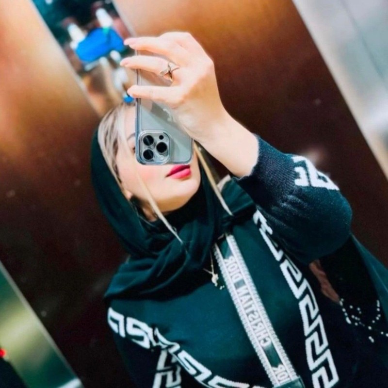 نازنین استانیکزی 🇦🇫 (@nazanin0006) | Snapchat Stories, Spotlight & Lenses