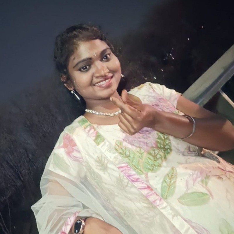 Puli Lakshmi (@puli_lakshmi24) | Snapchat Stories, Spotlight & Lenses