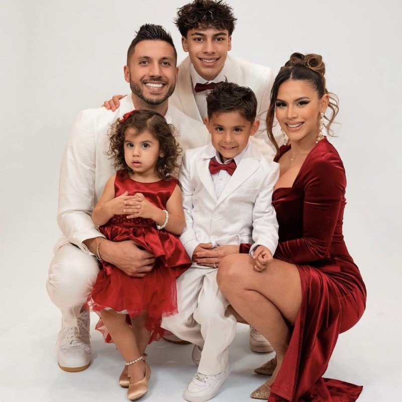 The Royalty Family (@royaltyfamilytv) | Snapchat Stories, Spotlight ...