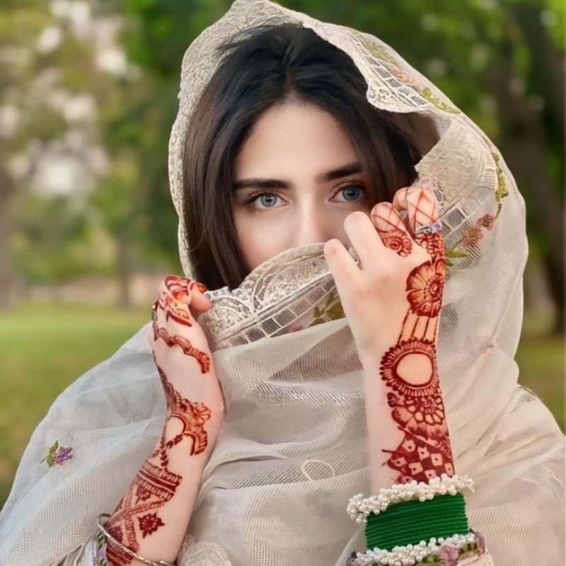 Sara Khan (@sara_k20254982) | Snapchat Stories, Spotlight & Lenses