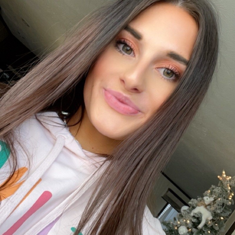 Stephanie💗 (@stephaniesuits4) | Snapchat Stories, Spotlight & Lenses