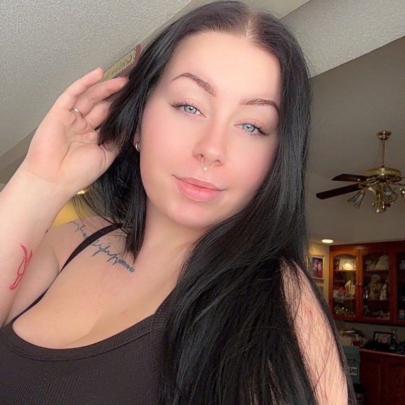 Ranae💋 (@a.ranaee) | Snapchat Stories, Spotlight & Lenses