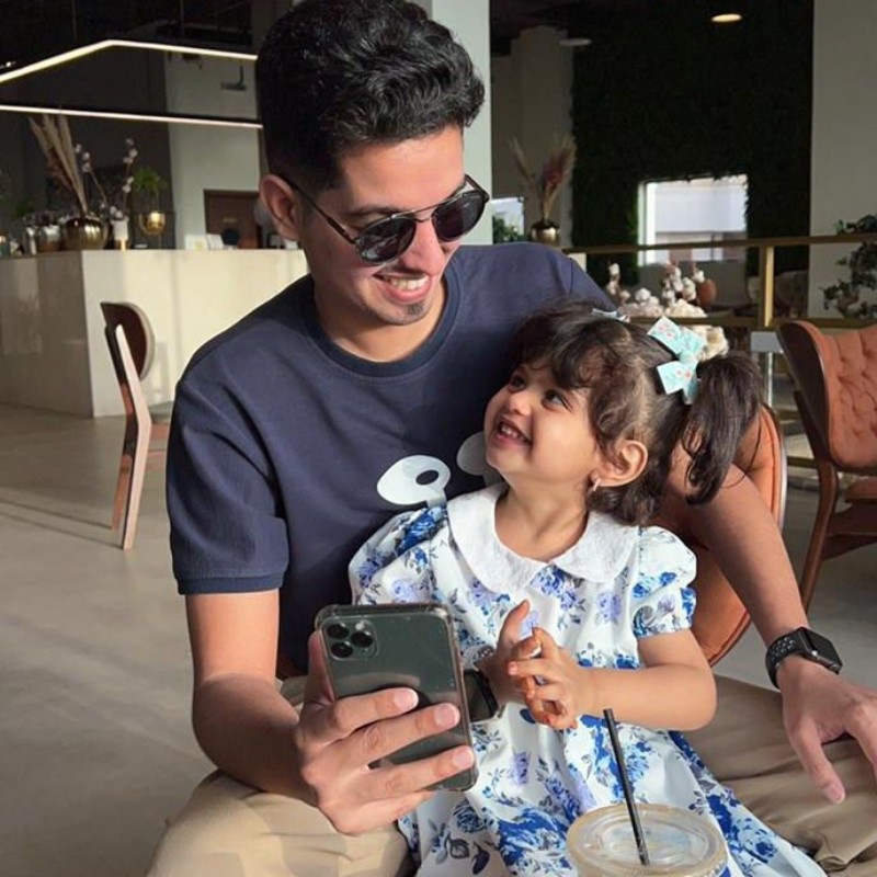 عزوز وريما 👨‍👧‍👧🇸🇦 (@a3.3z) | Snapchat Stories, Spotlight & Lenses