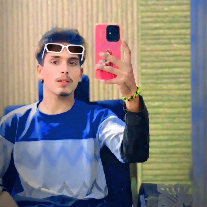 Akshay Bhatt (@a_bhatt20251743) | Snapchat Stories, Spotlight & Lenses