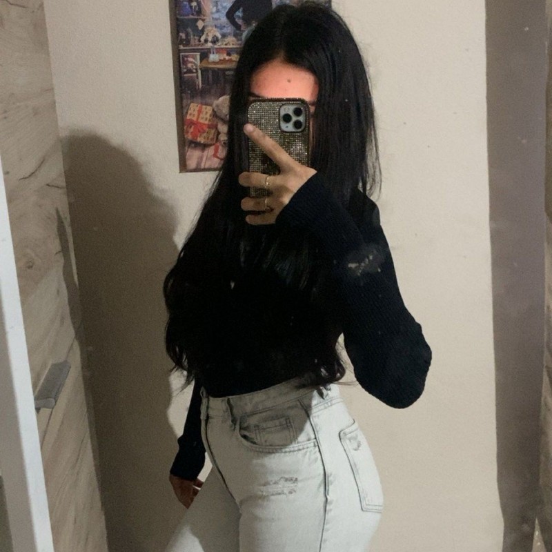 Alexandra Rostas (@a_rostas2026723) | Snapchat Stories, Spotlight & Lenses