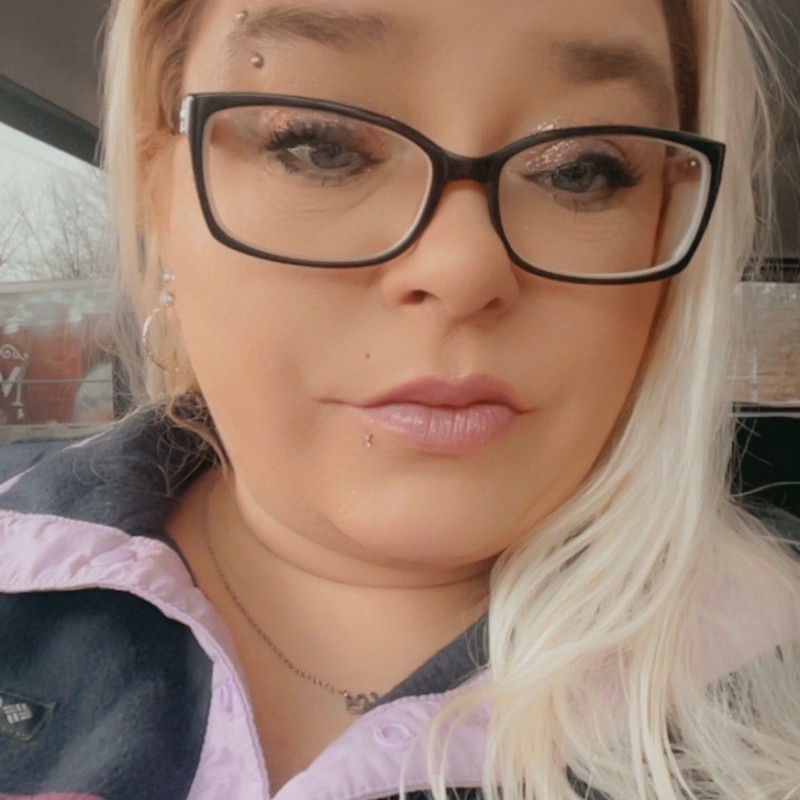 Amanda Aldred (@aaldredx39) | Snapchat Stories, Spotlight & Lenses