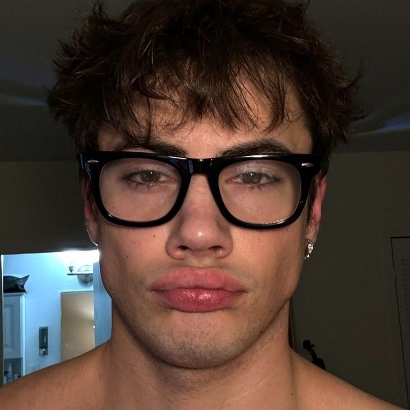 Aaron Fuller (@aaronfullerx) | Snapchat Stories, Spotlight & Lenses