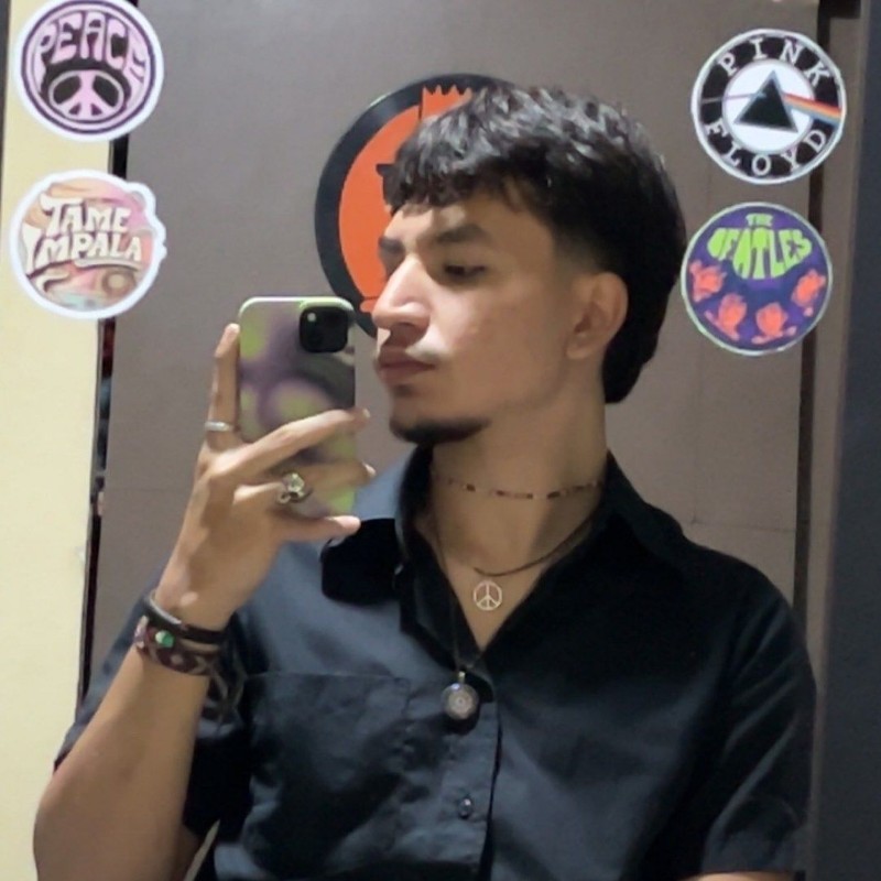 Aaron Cordero (@aaroon_cordero) | Snapchat Stories, Spotlight & Lenses