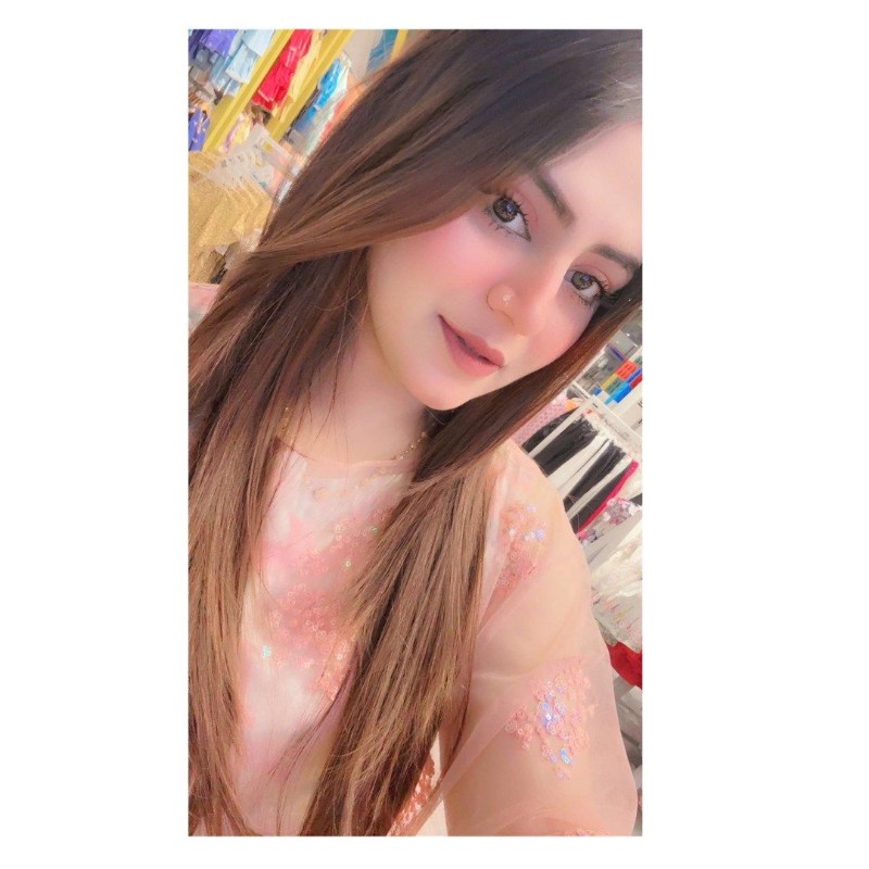 Asma Butt (@aasmabutt4) | Snapchat Stories, Spotlight & Lenses