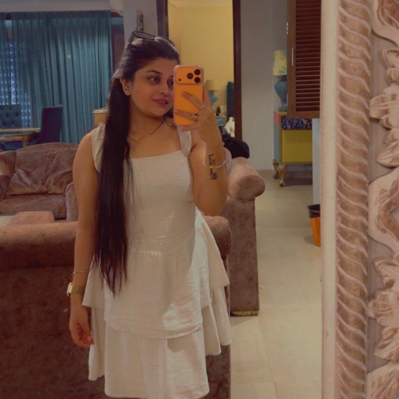 Ayushi Chopra (@aayushichopra) | Snapchat Stories, Spotlight & Lenses