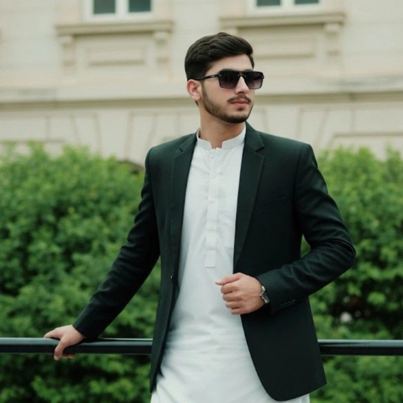 Abbas Haidar (@abbashaidar001) | Snapchat Stories, Spotlight & Lenses