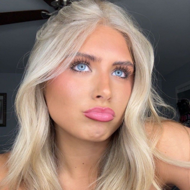 abbigayle thomas (@abbigaylethomas) | Snapchat Stories, Spotlight & Lenses