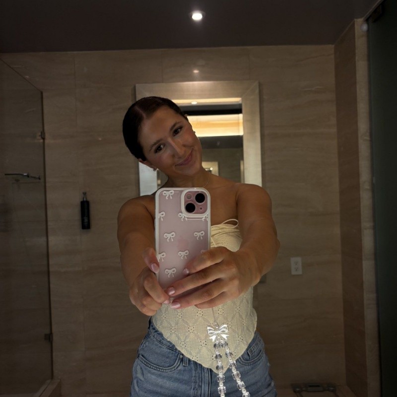 abbs (@abby_biorn) | Snapchat Stories, Spotlight & Lenses