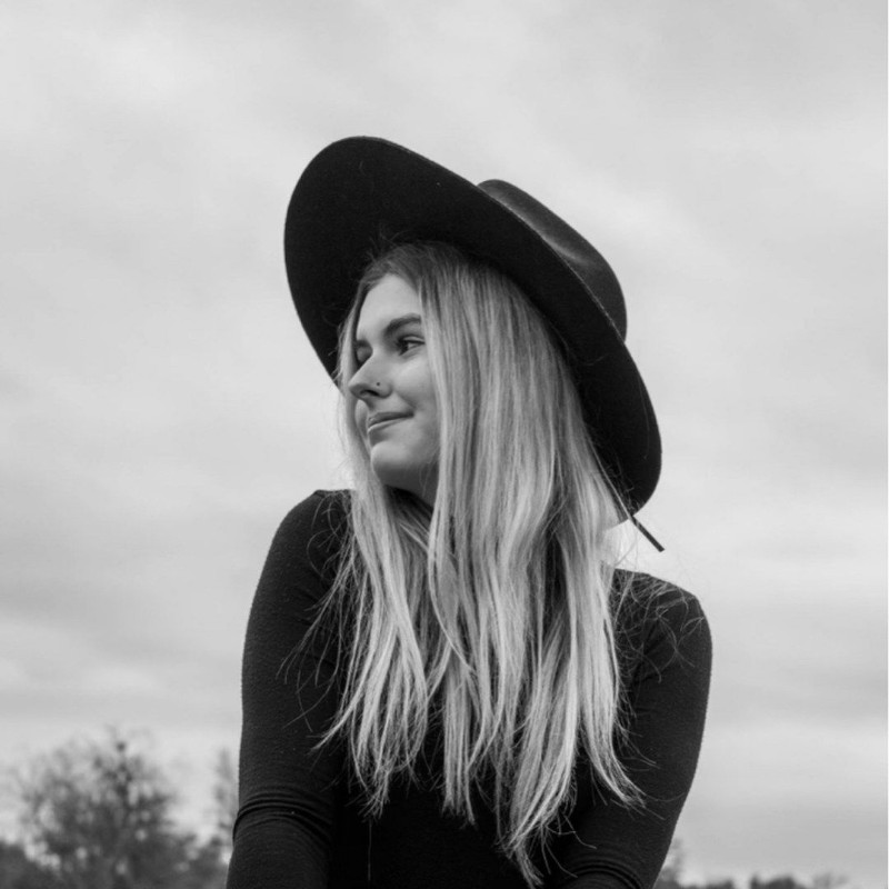 abby :) (@abbyswi) | Snapchat Stories, Spotlight & Lenses
