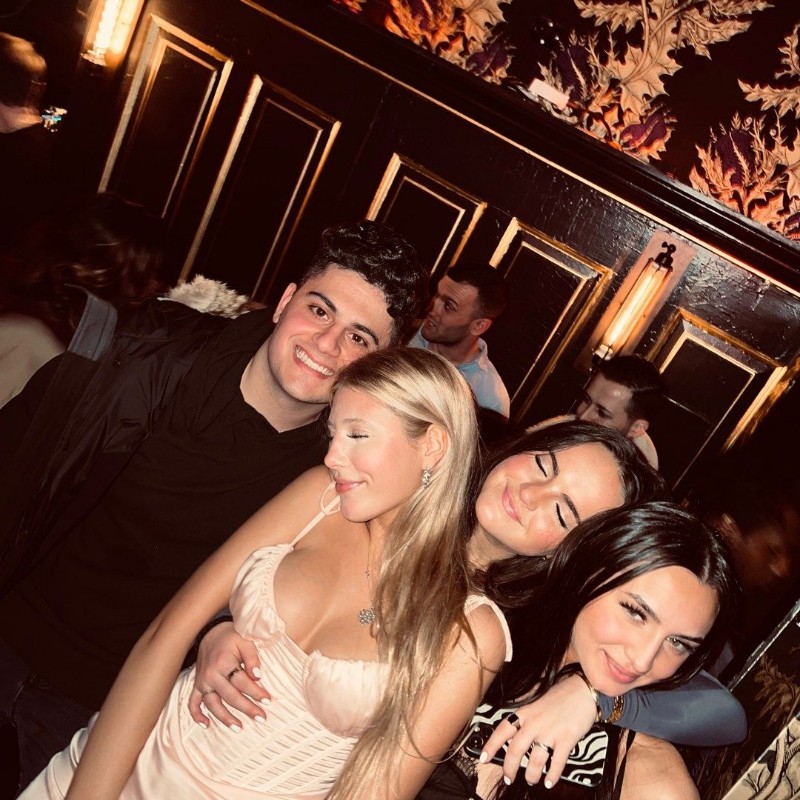 (@abethefpromoter) | Snapchat Stories, Spotlight & Lenses