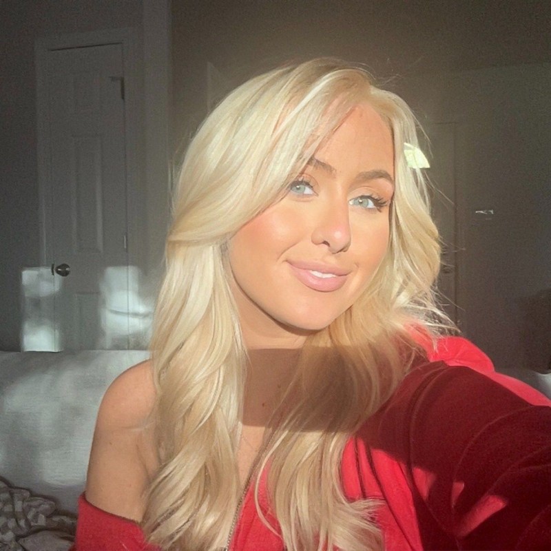 Abby🩷 (@acape52) | Snapchat Stories, Spotlight & Lenses