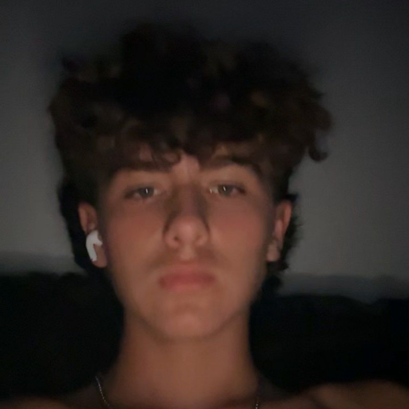 𝒜𝒟𝒜𝑀🇨🇴🇺🇸 (@adam_gentile16) | Snapchat Stories, Spotlight & Lenses