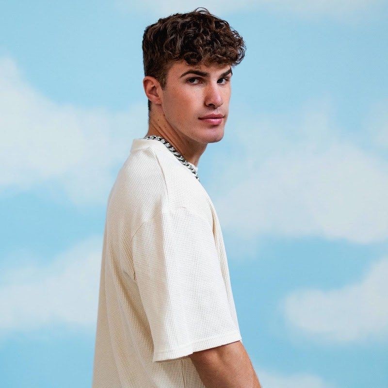 Adam Milardovic (@adammilardovicr) | Snapchat Stories, Spotlight & Lenses