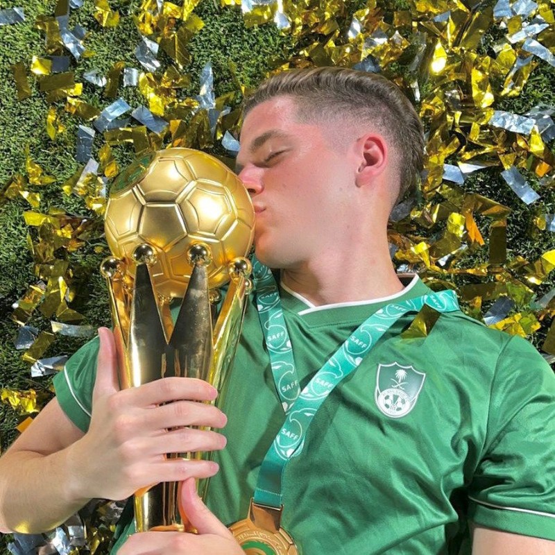 Adil Khodari (@adil.khodari) | Snapchat Stories, Spotlight & Lenses