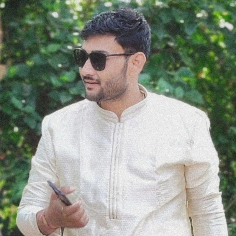 𝐴𝑑𝑖 𝑁𝑖𝑚𝑏𝑎𝑙𝑘𝑎𝑟 (@adiraj_1711) | Snapchat Stories, Spotlight & Lenses