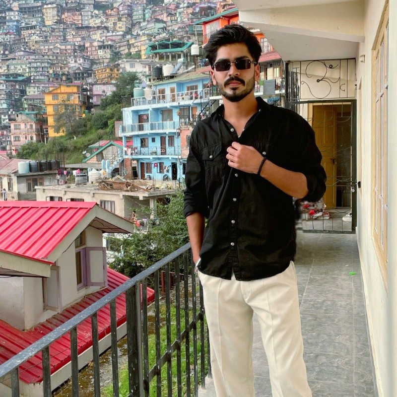 Aditya Raj (@aditya_raj76) | Snapchat Stories, Spotlight & Lenses