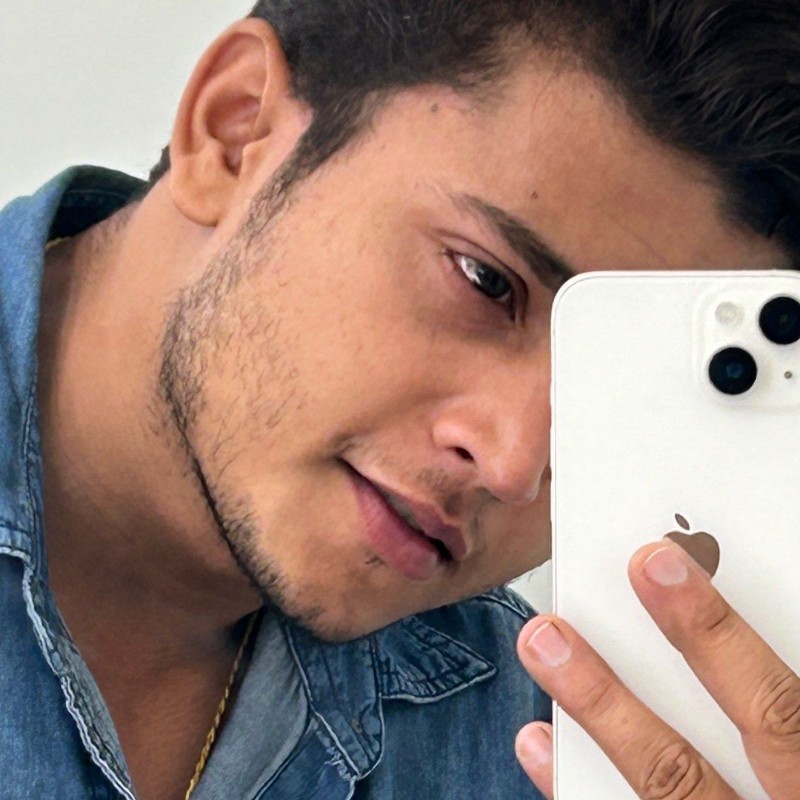 Aditya Srivastav Ji Adityasri0917 Snapchat Stories Spotlight And Lenses 