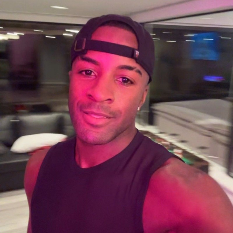 Adrian Shaw (@adrianlevelsup) | Snapchat Stories, Spotlight & Lenses