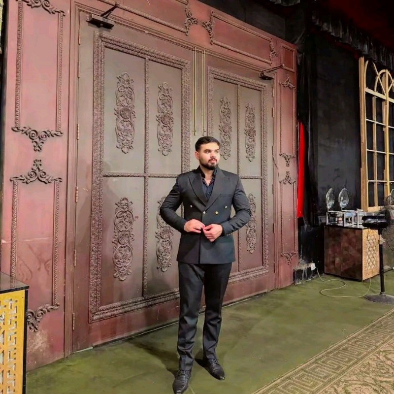 Adv Umer Ashraf (@advumerashr2025) | Snapchat Stories, Spotlight & Lenses