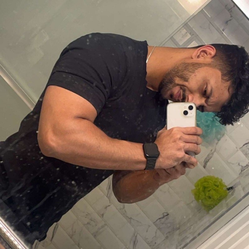 احمد بن‌ بریک (@ahmedbinbreak) | Snapchat Stories, Spotlight & Lenses