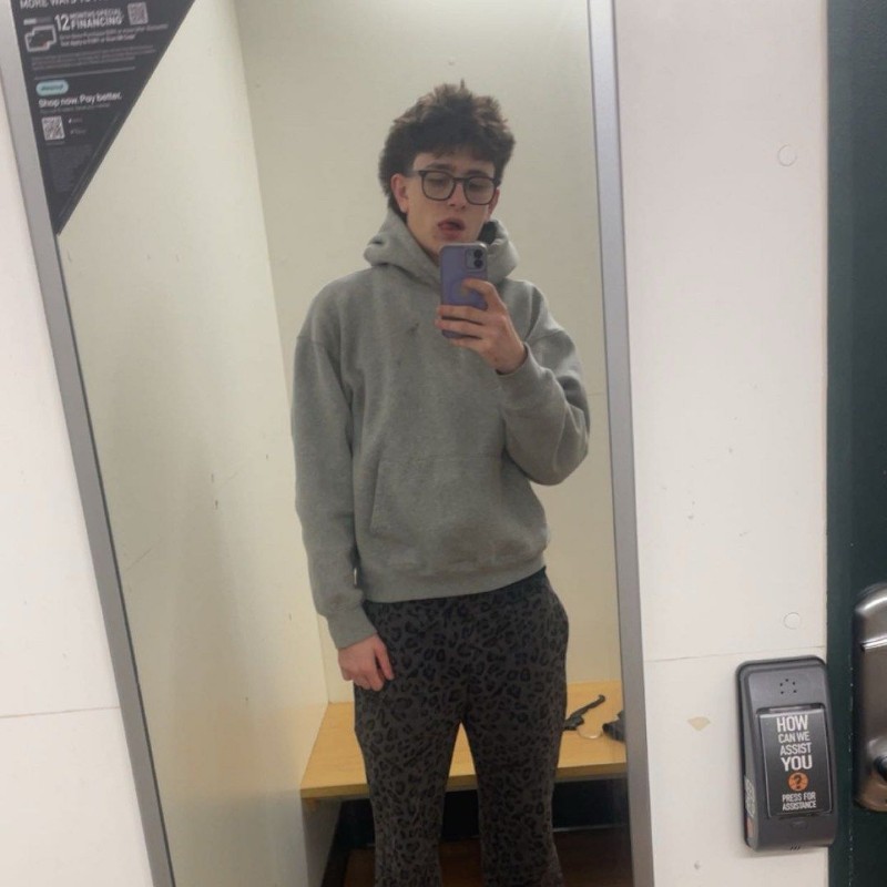 Aiden (@aidenisaacks) | Snapchat Stories, Spotlight & Lenses